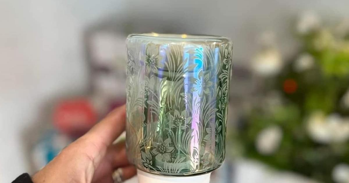 Lily Garden Scentsy Plug-in Mini Warmer - The Candle Boutique - Scentsy ...