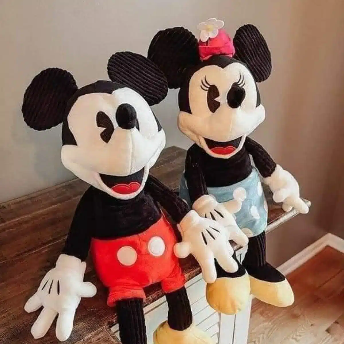 Mickey Mouse Classic – Scentsy Buddy - The Candle Boutique - Scentsy UK ...