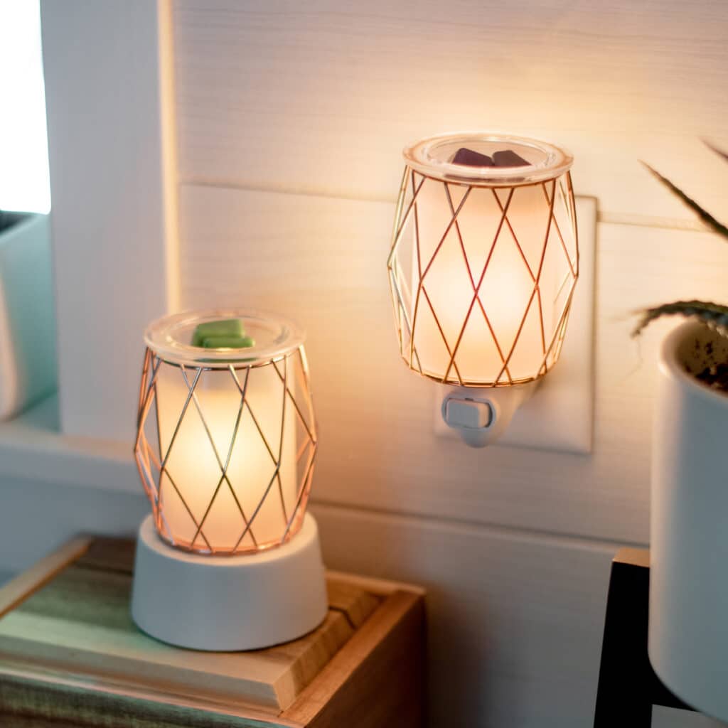 Wire You Blushing? Mini Scentsy Warmer With Tabletop Base - The Candle ...
