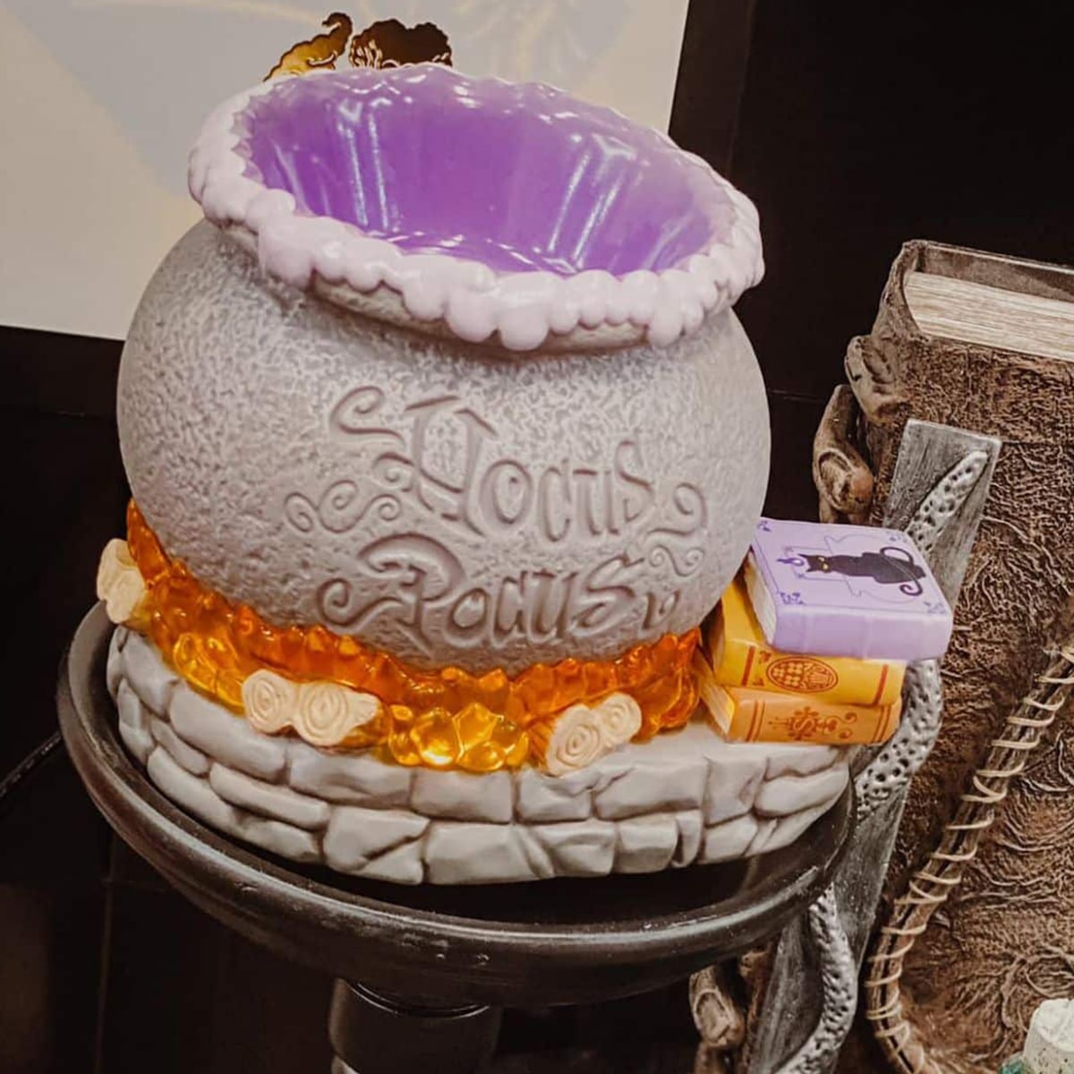 Disney's Hocus Pocus Scentsy Collection Available While Supplies Last