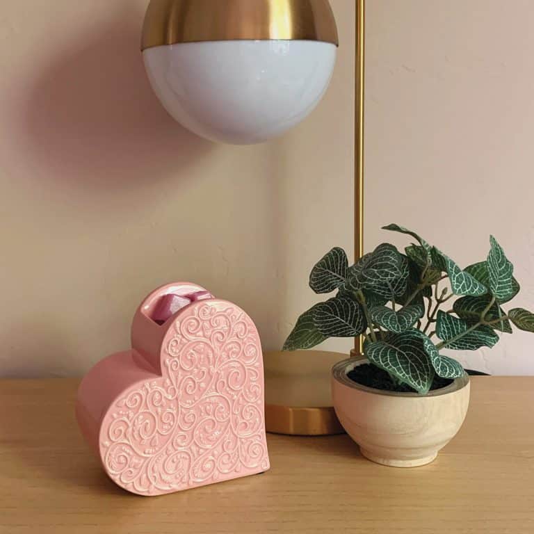 Sweet Heart Scentsy Warmer (Warmer of the Quarter) - The Candle ...