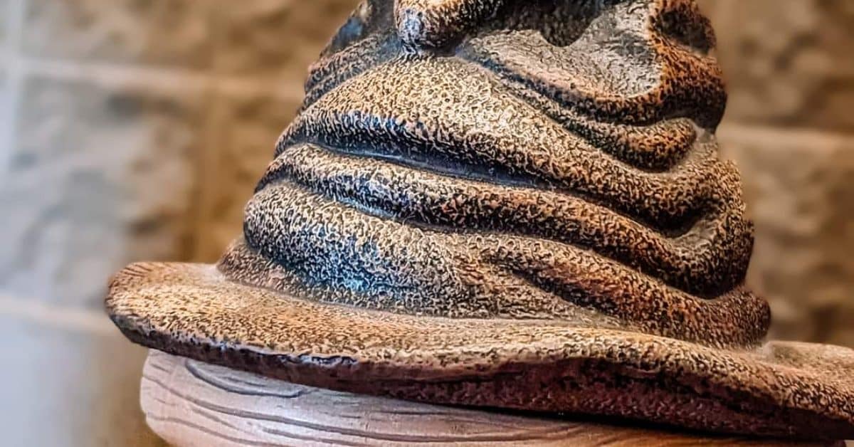 Harry Potter Talking Sorting Hat Scentsy Warmer - The Candle Boutique ...